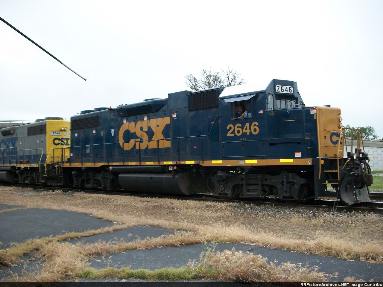 CSX 2646 2744